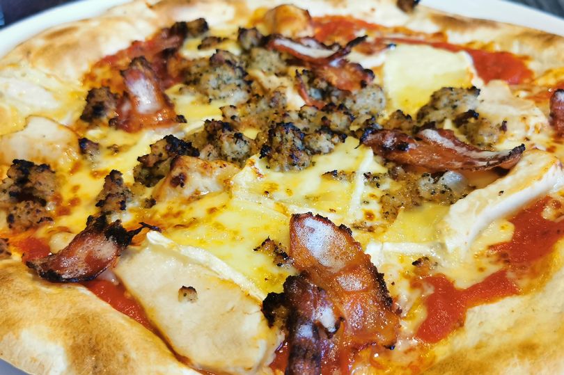 Christmas pizza anyone? Creative ideas for a festive pizza - Hot Stones ...